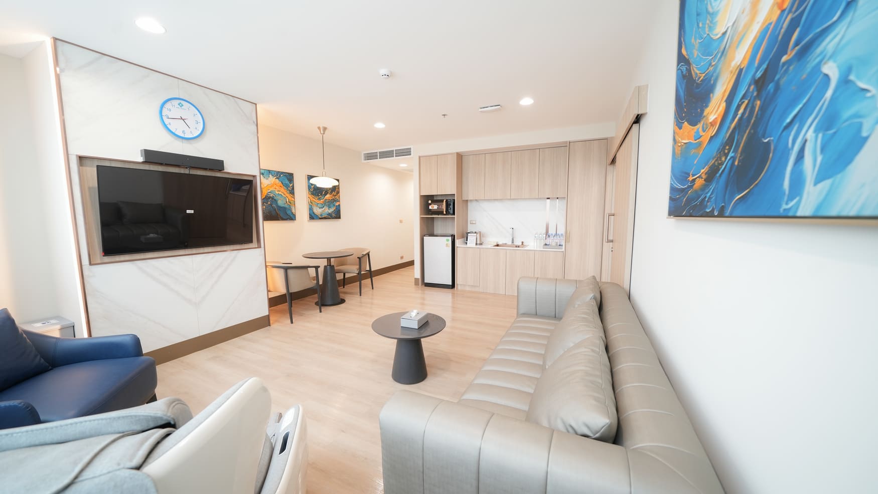 ห้องพักผู้ป่วย Premium Suvarnabhumi Suite (Elite Ward 15) | โรงพยาบาลพ ...